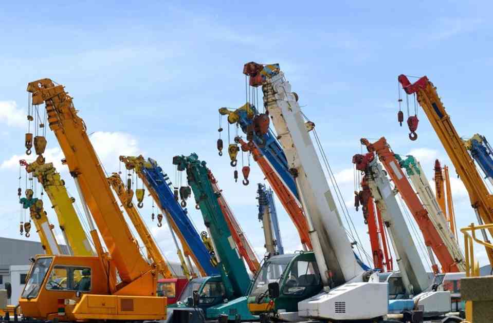 All You Should Know About Crane Trucks: Functions and Uses