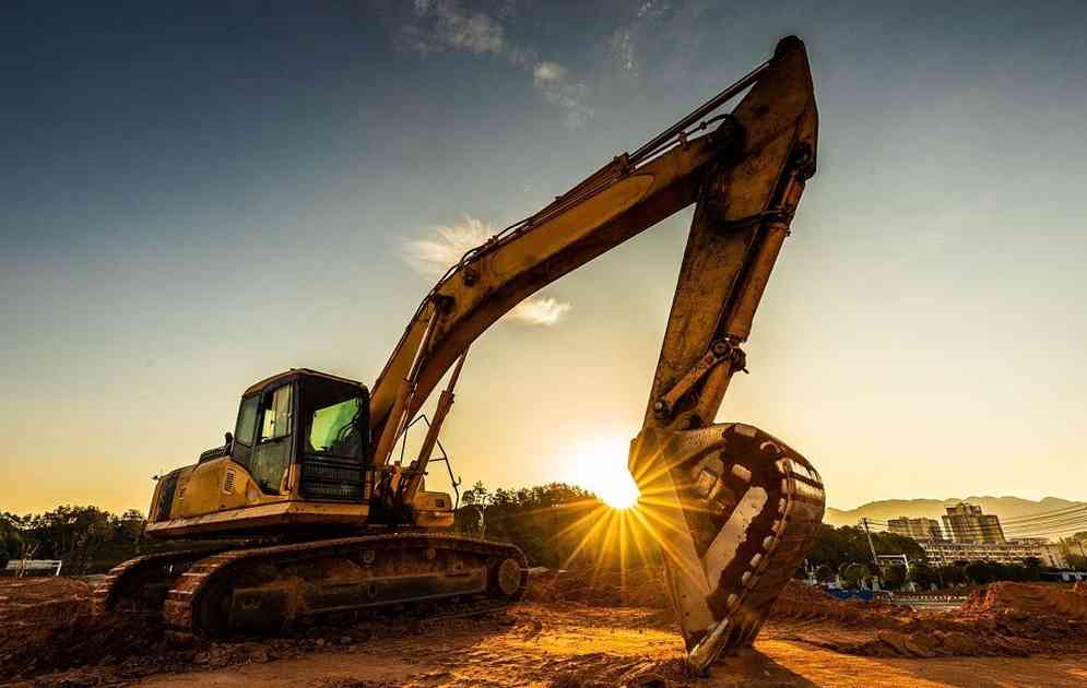 Buying an Excavator: Key Considerations and Insights | MechLink