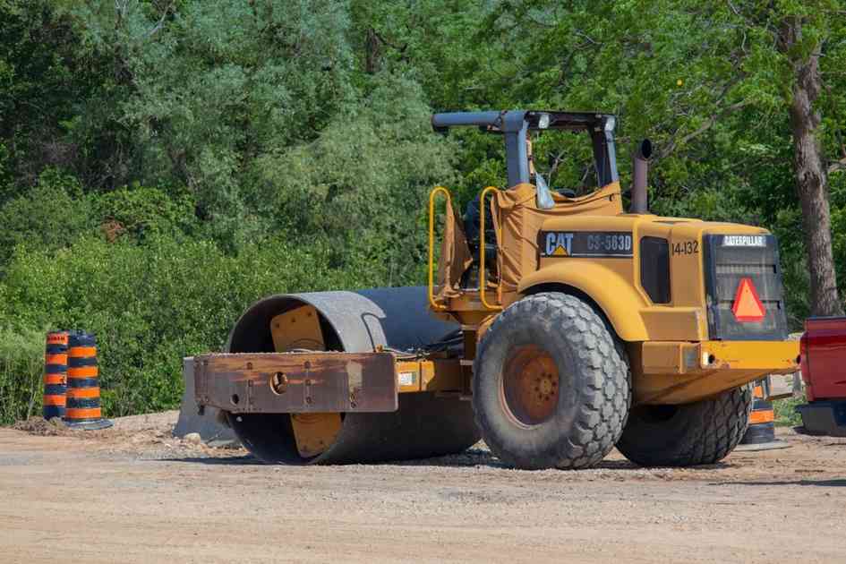 Maintenance tips to maximize your compaction roller's life