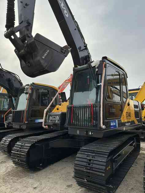2024 Volvo EC140 Excavator