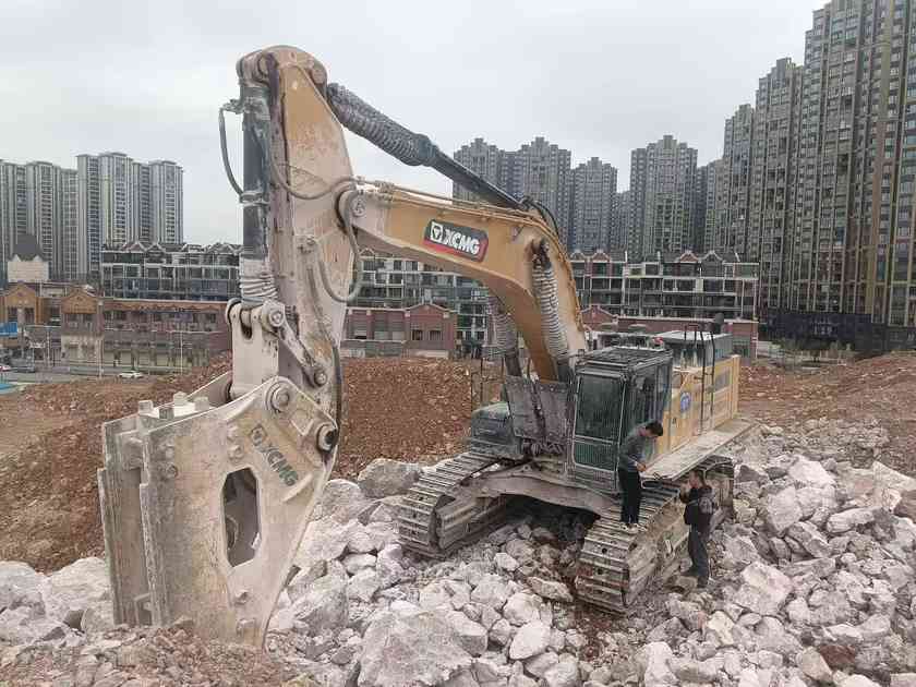 2025 XCMG XE750GK တူးဖော်စက်