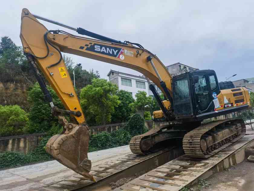 2020 Sany SY245 Excavator